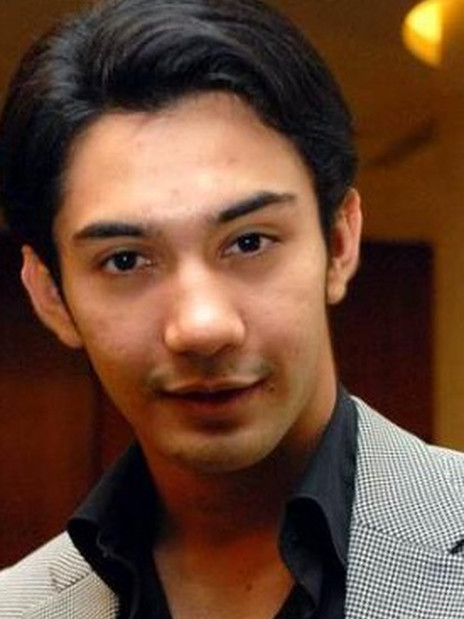 Reza Rahadian_Baiduwiki