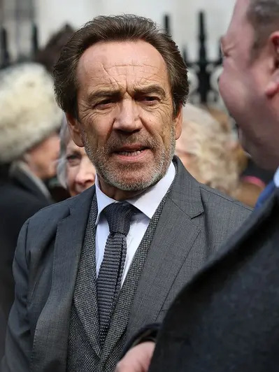 Robert Lindsay_Baiduwiki