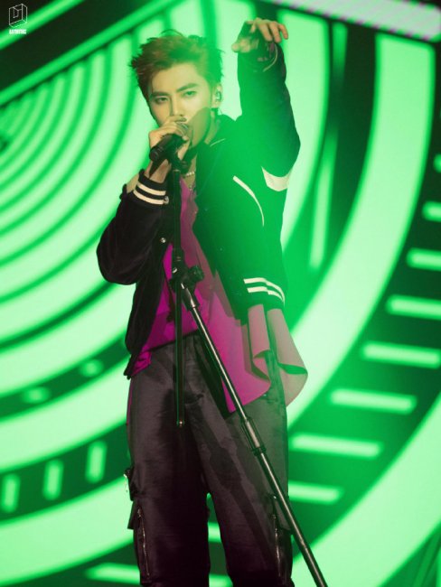 UNINE（Mainland Chinese pop music boy band）_Baiduwiki