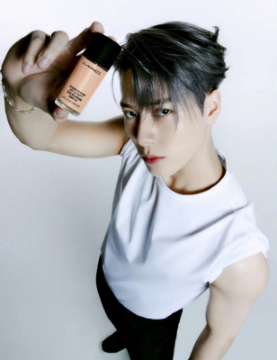 Jackson Wang（Cantante masculino de música pop y presentador de Hong ...
