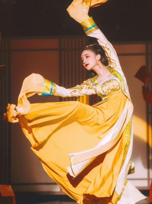 Gulnezer Bextiyar（Chinese actress and model from Mainland China.）_Baiduwiki