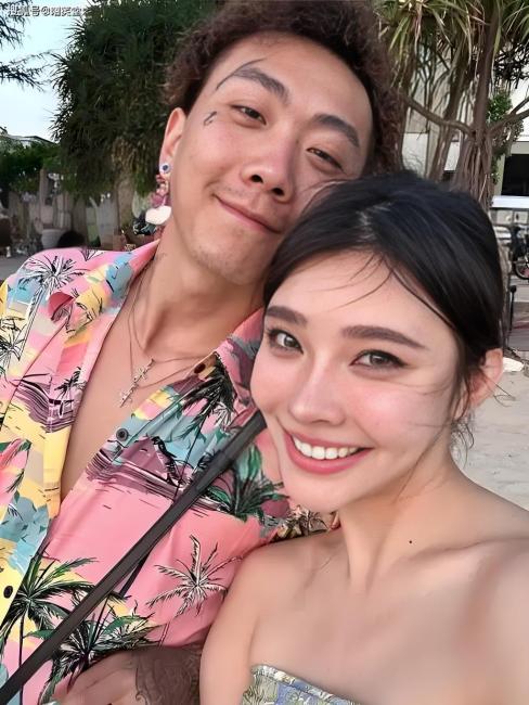 MELO（Chinese mainland male singer and member of the hip-hop group ...