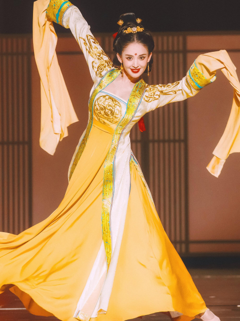 Gulnezer Bextiyar（Chinese actress and model from Mainland China.）_Baiduwiki