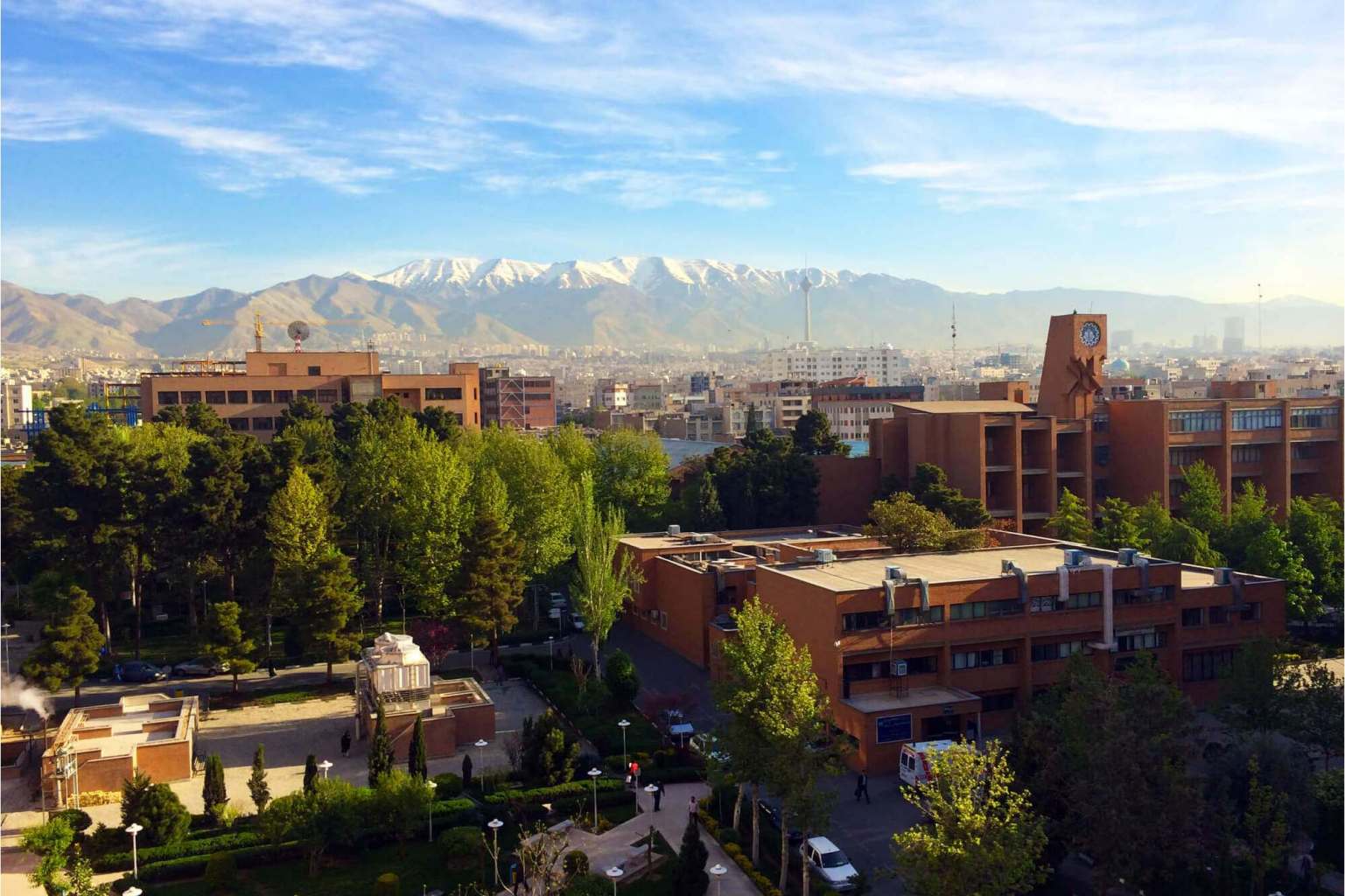 Tehran, the capital of Iran_Baiduwiki